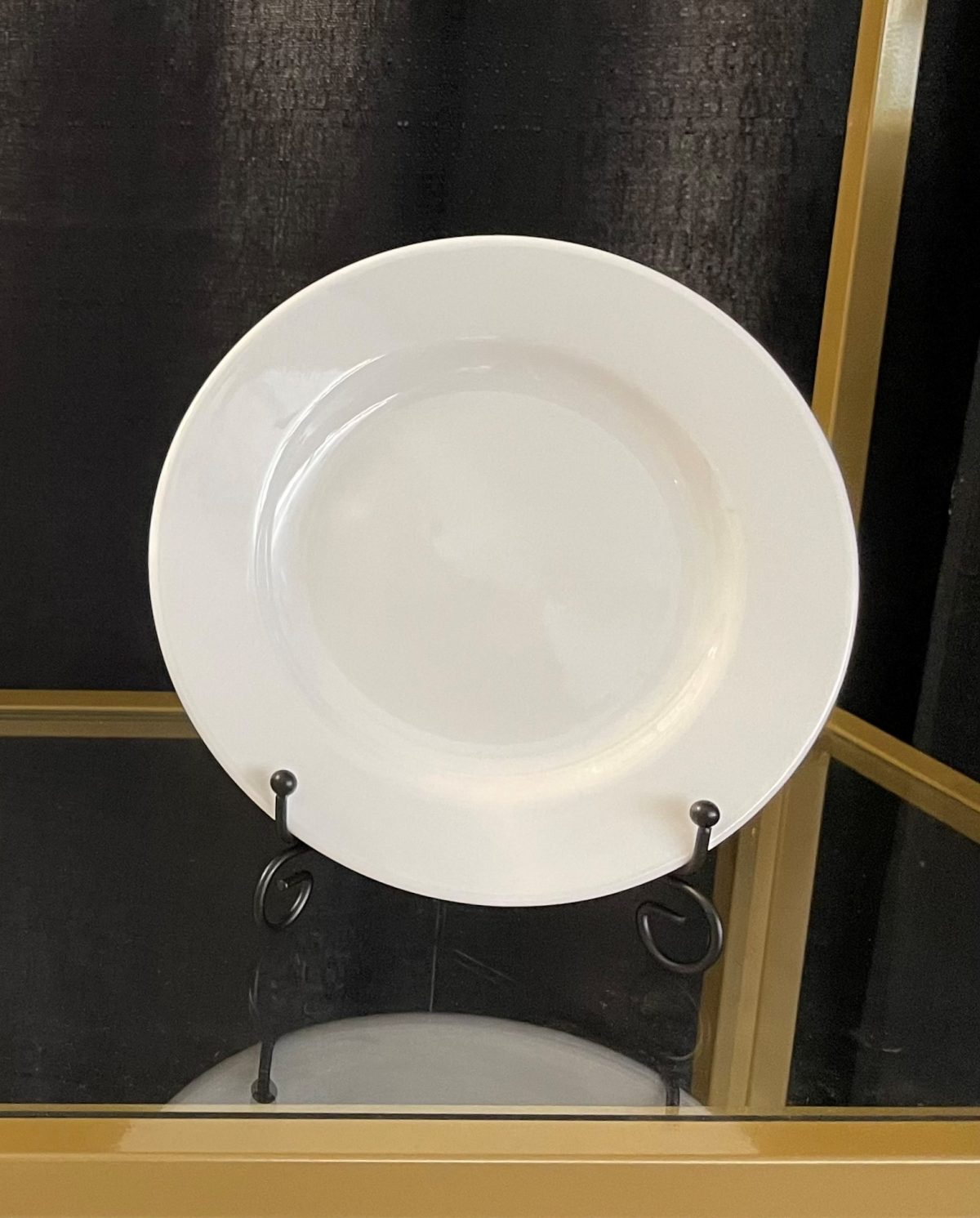 White Round Salad/Dessert Plate - Barrons Barrons